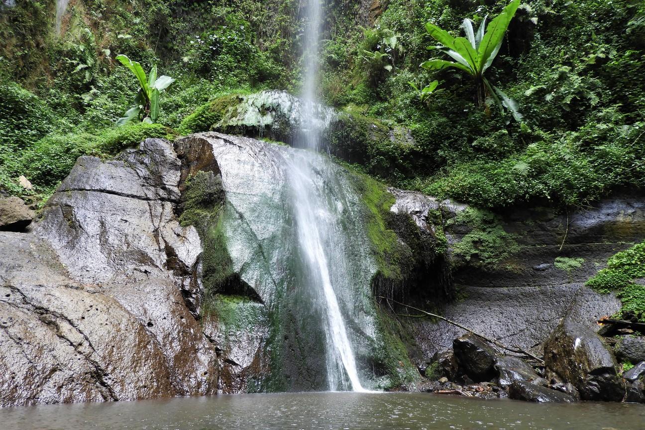 Hike To Mount Meru Waterfall | Join Up Safaris